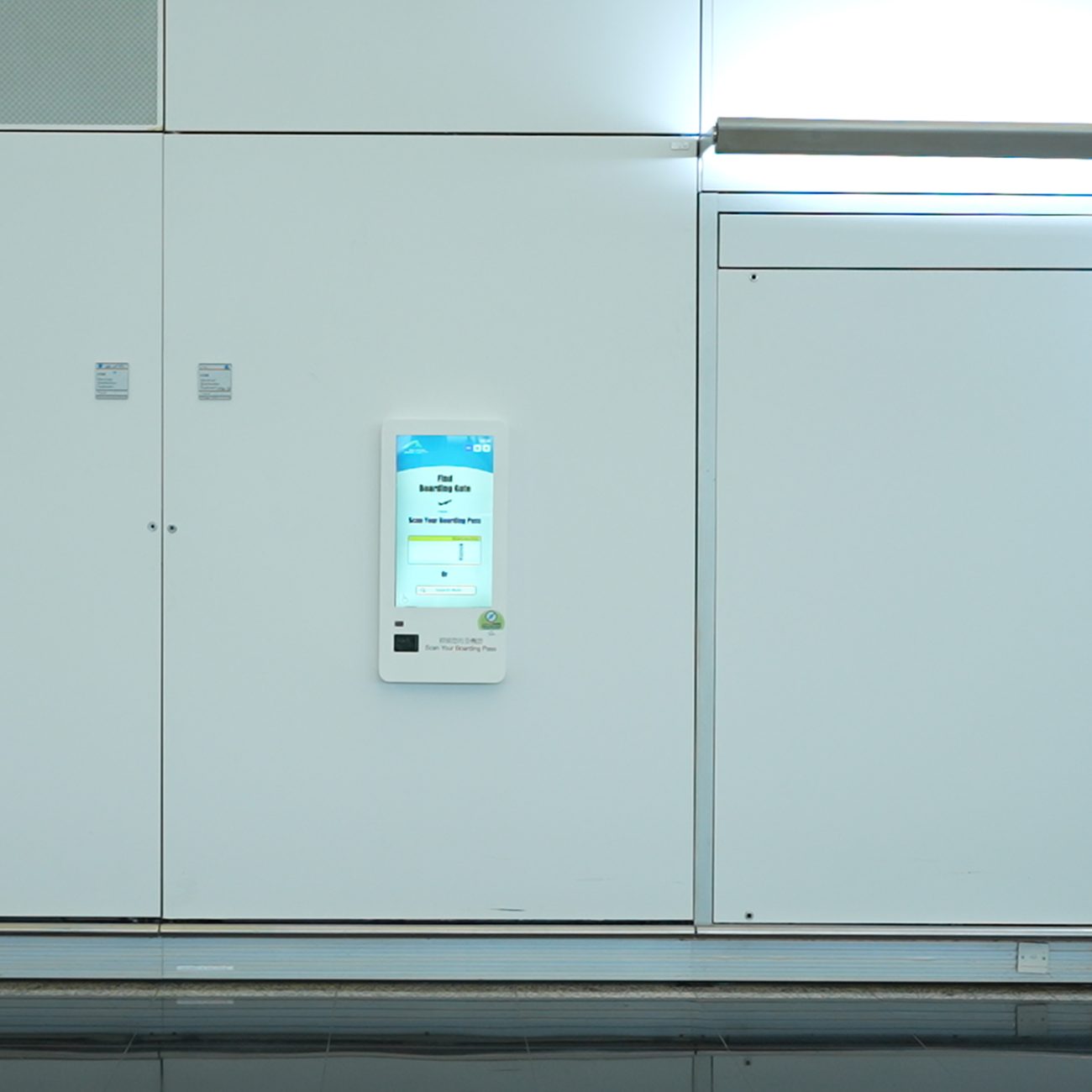 Personal Flight Information Display System (PFIDS) – Roctec